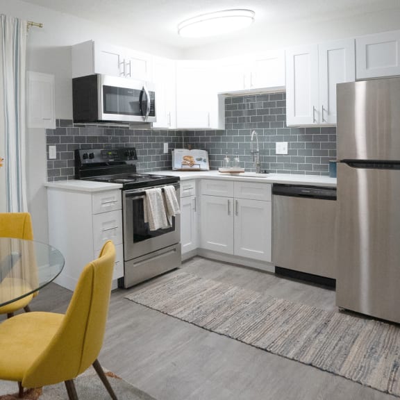 Spanish Lake Townhomes | Apartments in St. Louis, MO